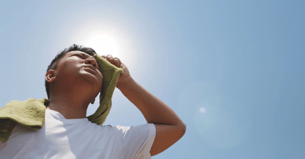 Hiking in Hot Weather: Essential Guide to Stay Cool, Safe, and Hydrated