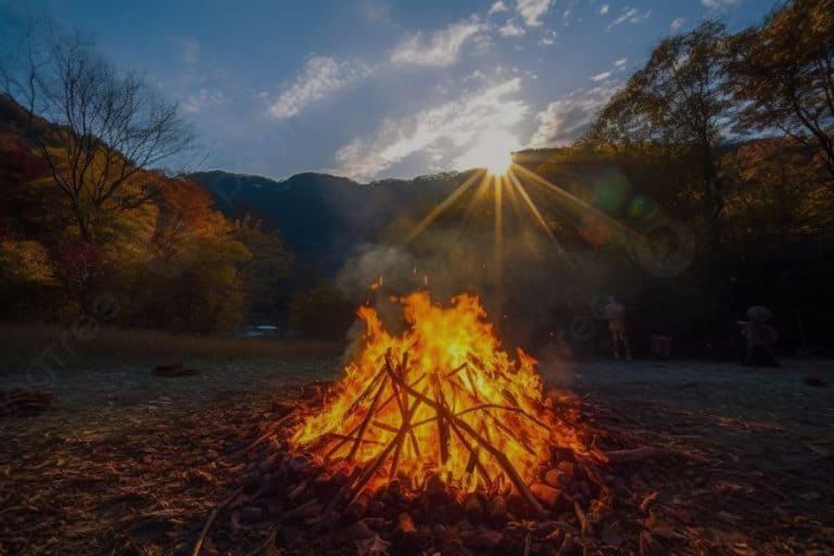 Bonfire vs. Campfire - The Ultimate Guide To Telling Them Apart